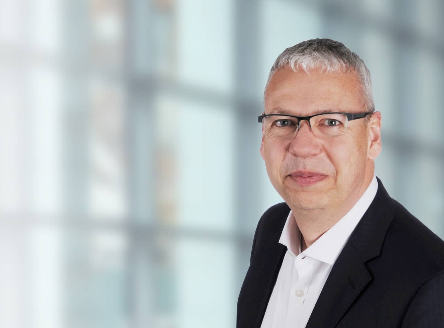 Zum Dank für Lichtenberger Einladung: Alcaro unterstützt ...